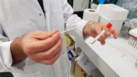 Gr Ve Des Labos Avec Des Actes Moins Rembours S Les Gens Vont Courir Partout Selon Un