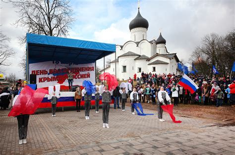 Праздничные гуляния в Пскове. Sobranie.pskov.ru - ИА REGNUM
