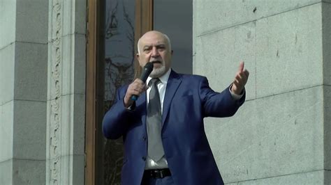 Պարույր Հայրիկյանի ելույթը ժողովրդավարական ուժերի ասուլիսի ժամանակ