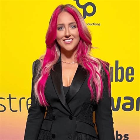 Hope Scope Bio Birthday Age Video Cameo