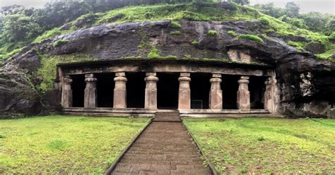 Top 10 Foreign Tourist Destinations In India • Travelothon