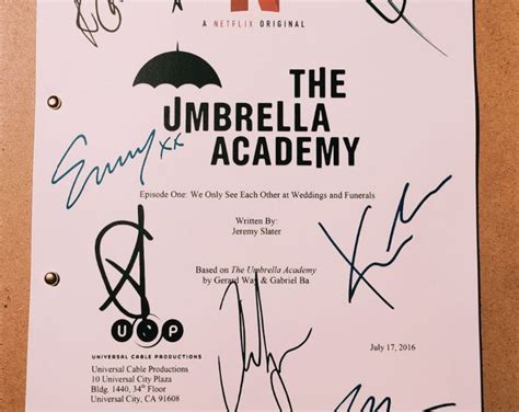 Script Pilot The Umbrella Academy Tvseries Autographs Autographed Ellen