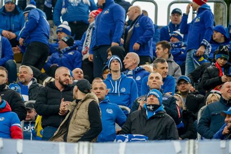 Ruch Chorzów Kibice Niebieskich na stadionie Jagiellonii ZDJĘCIA