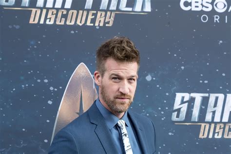 Morreu Aos 49 Anos O Ator Kenneth Mitchell De Star Trek E Da Marvel