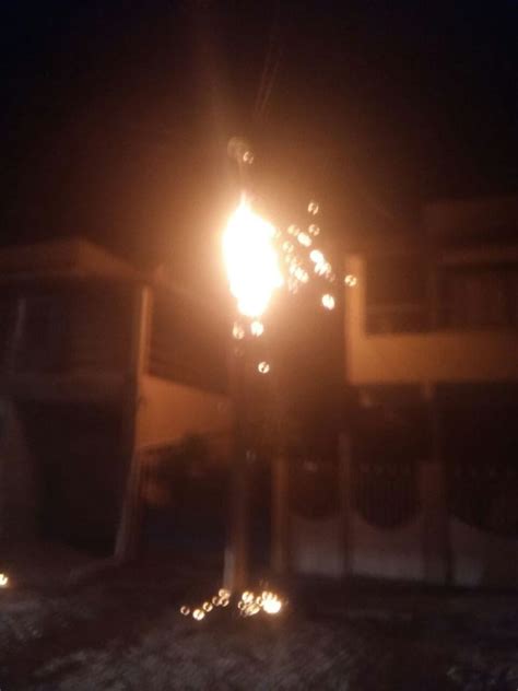 POSTE PEGA FOGO NO LIA MARCIA E OS BOMBEIROS DE BOM JESUS SÓ