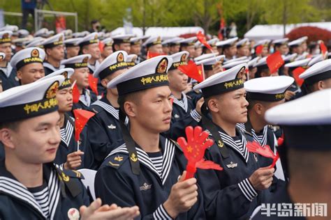 庆祝海军成立74周年军民同奏唱响五月的风 半岛网