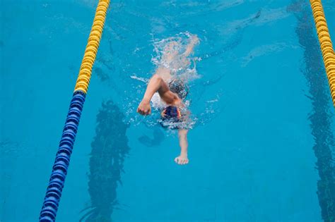 Ejercicios Para Mejorar La Técnica De Crol Aquara Escuela De Natación