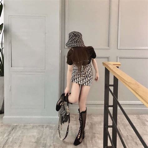 Cm