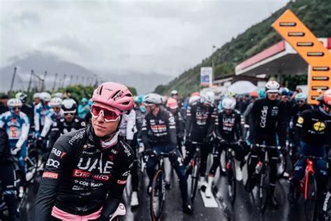 Tadej Pogacar Leads Giro Ditalia After Time Trial Perigon
