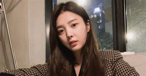 해시태그 긴머리 컴백엄현경 세련x청순 미모 자랑