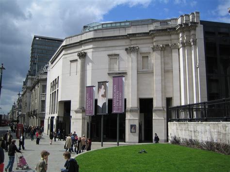 Seven Of Robert Venturis Best Postmodern Projects