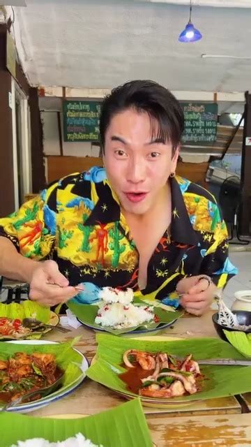 ก๋วยเตี๋ยวไก่ทิวสน ลุยยย คอเตี๋ยวไก่ต้องร้านนี้ ซุปดี เส้นเด็ด เครื่องมาครบๆ ชามแรก