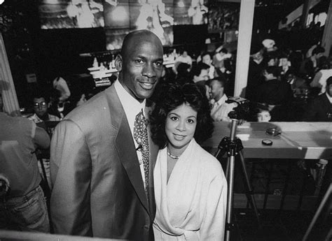 Die 168 Millionen Scheidung Von Michael Jordan Und Juanita Vanoy Biz