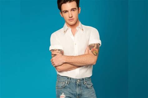 Drake Bell Goes Instagram Live With Son