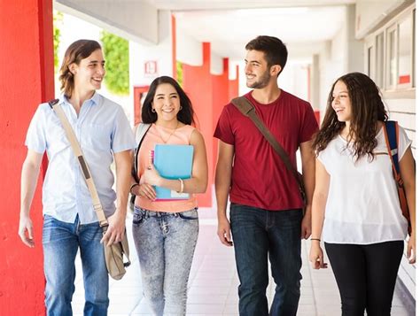 Financiamientos Y Becas Estudia En Uvm