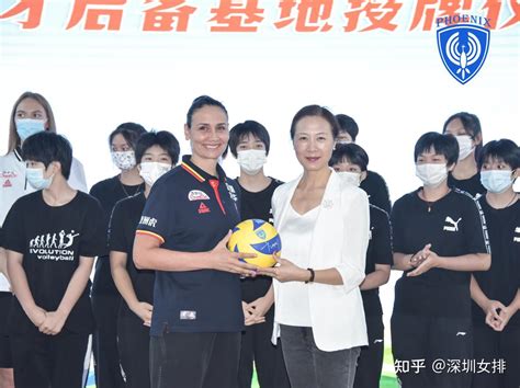 深圳澳洲虎中塞龙华女排队与布吉中学人才后备基地授牌仪式隆重举行，未来将会帮助更多人走上职业道路为国家输送高水平人才 知乎