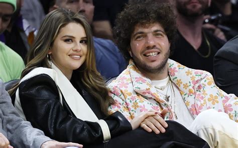 Selena Gomezs Fiancé Confesses Bizarre Showering Habits