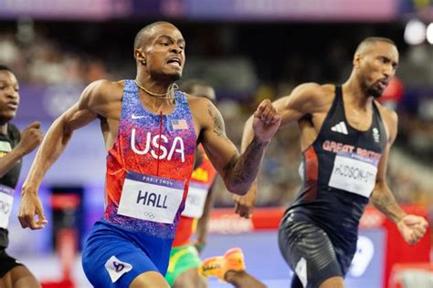 Quincy Hall Comes From Behind To Win 400 Meter Race — Then Makes Snow