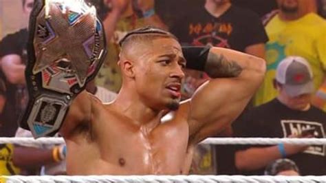 Carmelo Hayes Defeats Wes Lee Retains Wwe Nxt Championship In Heatwave