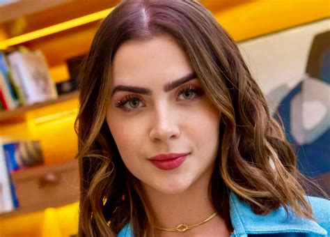 Chiara Reaparece Perdoa Ari E Protagoniza Cena De Sexo Em Travessia