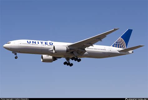 N214ua United Airlines Boeing 777 222 Photo By Stefan Alexandru Id