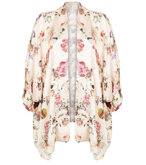 New Look Apricot Pink Floral Print Satin Kimono