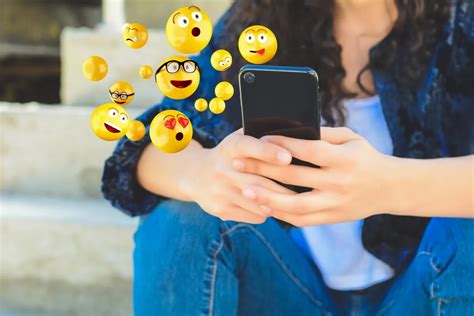 Whatsapp Comienza A Implementar Las Reacciones A Los Mensajes En Su