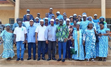 Élections Sénatoriales Unir Au Contact De Ses électeurs à Bassar