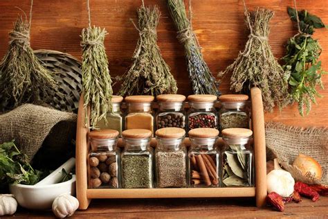 Продукты со скидкой: от чего лучше отказаться в магазине