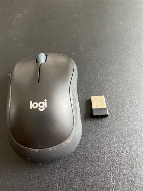 Logitech Wireless Mouse Computers And Tech Parts And Accessories Mouse And Mousepads On Carousell