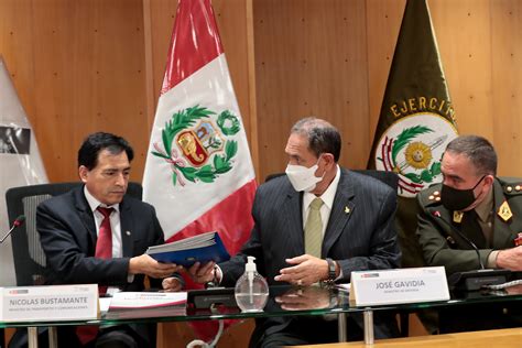 FIRMA DE CONVENIO ENTRE MINISTERIO DE DEFENSA Y MINISTERIO Flickr