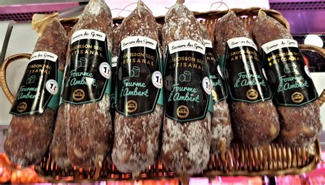 Saucisson Sec Artisanal Fourme Dambert Saveurs Des Gones