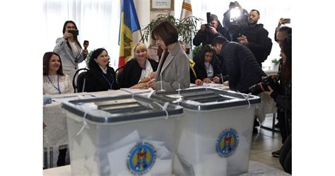 Молдова няма да се присъедини към ЕС според първите резултати от референдума