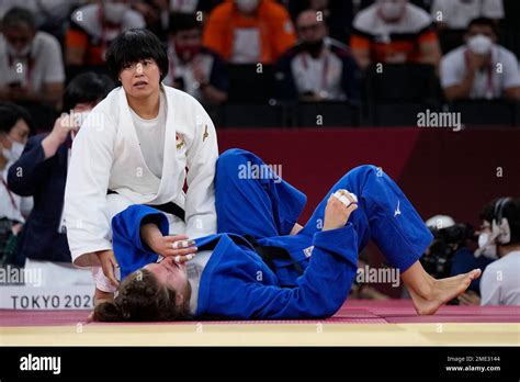 Shori Hamada Of Japan Top Reacts After Defeating Anna Maria Wagner Of