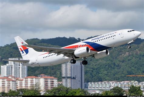 9M MXW Malaysia Airlines Boeing 737 8H6 WL Photo By Mior Faizal