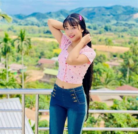 Starring Thet Hnin Shwe Zin Myanmar ในปี 2022