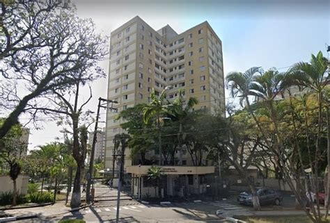 Menino cai do º andar de prédio em SP e é socorrido por bombeiros Metrópoles