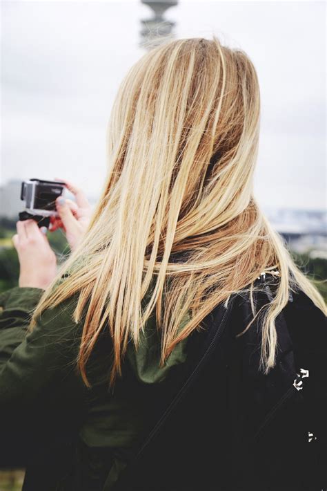8 Easy Ways To Prevent Frizzy Hair In A Humid Climate Artofit