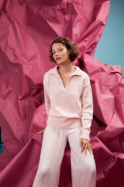 276 57 Modèle Pull En Lang Yarns Amira Jeu De Mailles