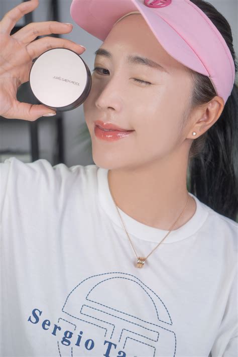 베이스 메이크업 화잘먹 치트키 정샘물 에센셜 스킨 누더 롱웨어 쿠션 선크림 네이버 블로그