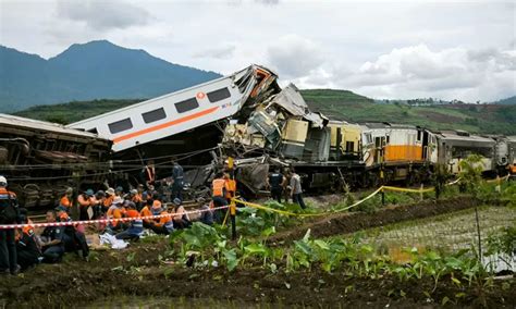 Indonesia Choque De Trenes Dejó Tres Muertos Y 28 Heridos Canal N