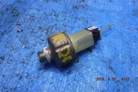 Купить датчик давления масла Nissan QG13DE QG15DE QG18DE CD20E VQ25DE ...