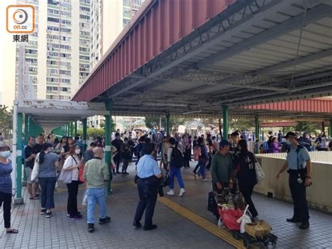 香燭焫着紙皮焚宅 禾輋邨女戶主葬身火海｜即時新聞｜港澳｜oncc東網