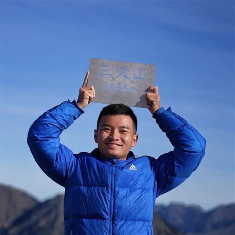 Bing Bingyi Lai Threads Say More