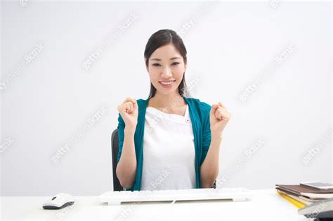 Ol Doing A Guts Pose 이미지 Jv12342133 게티이미지뱅크