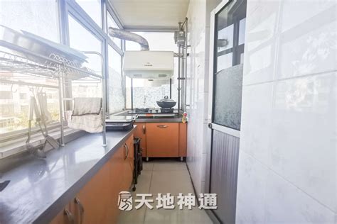 东园 精装三居室 双卫 二手房 北京二手房，北京租房，二手交易，天地神通，怀柔二手房，怀柔房产，怀柔租房 北京天地神通房地产经纪有限公司