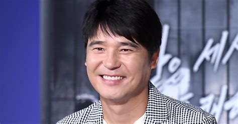 [md포토] 임창정 오랜만이라 수줍은 미소