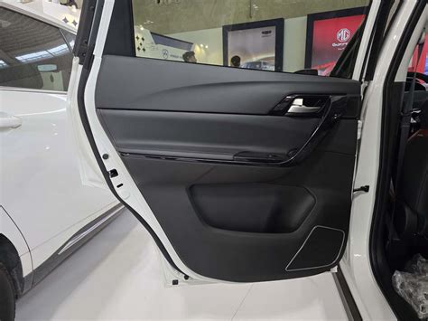 معرفی Fmc T5 Plus به‌روزرسانی کراس‌اوور فردا موتور در نمایشگاه خودرو تهران عکس