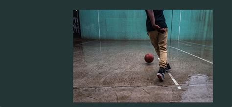 Victor M Perez Everyday Carry Leica Q2 Leica Camera Ag