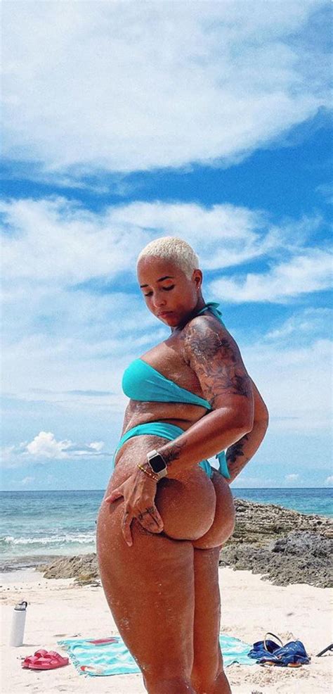 Yoga Thicc Shesfreaky